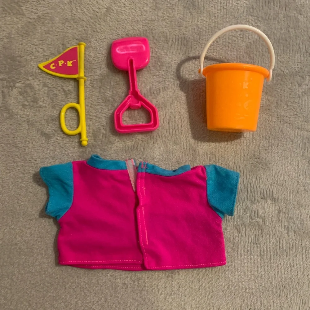 Cabbage Patch Kids | Toys | Vintage Cabbage Patch Kid Doll Beach Bucket ...